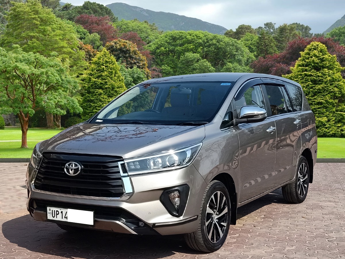 Used Toyota Innova Crysta 2.7 ZX AT 7-Seater in New Delhi 2021 model ...