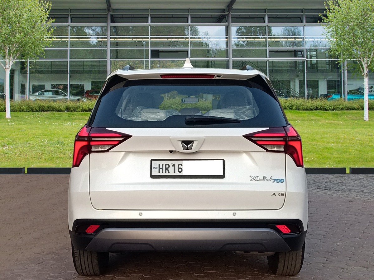 Used Mahindra XUV700 AX5 MT Petrol 7 STR in New Delhi 2022 model, India ...