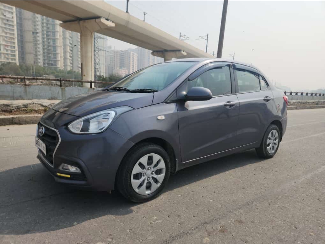 Used Hyundai Xcent SX Petrol in Noida 2017 model, India at Best Price.