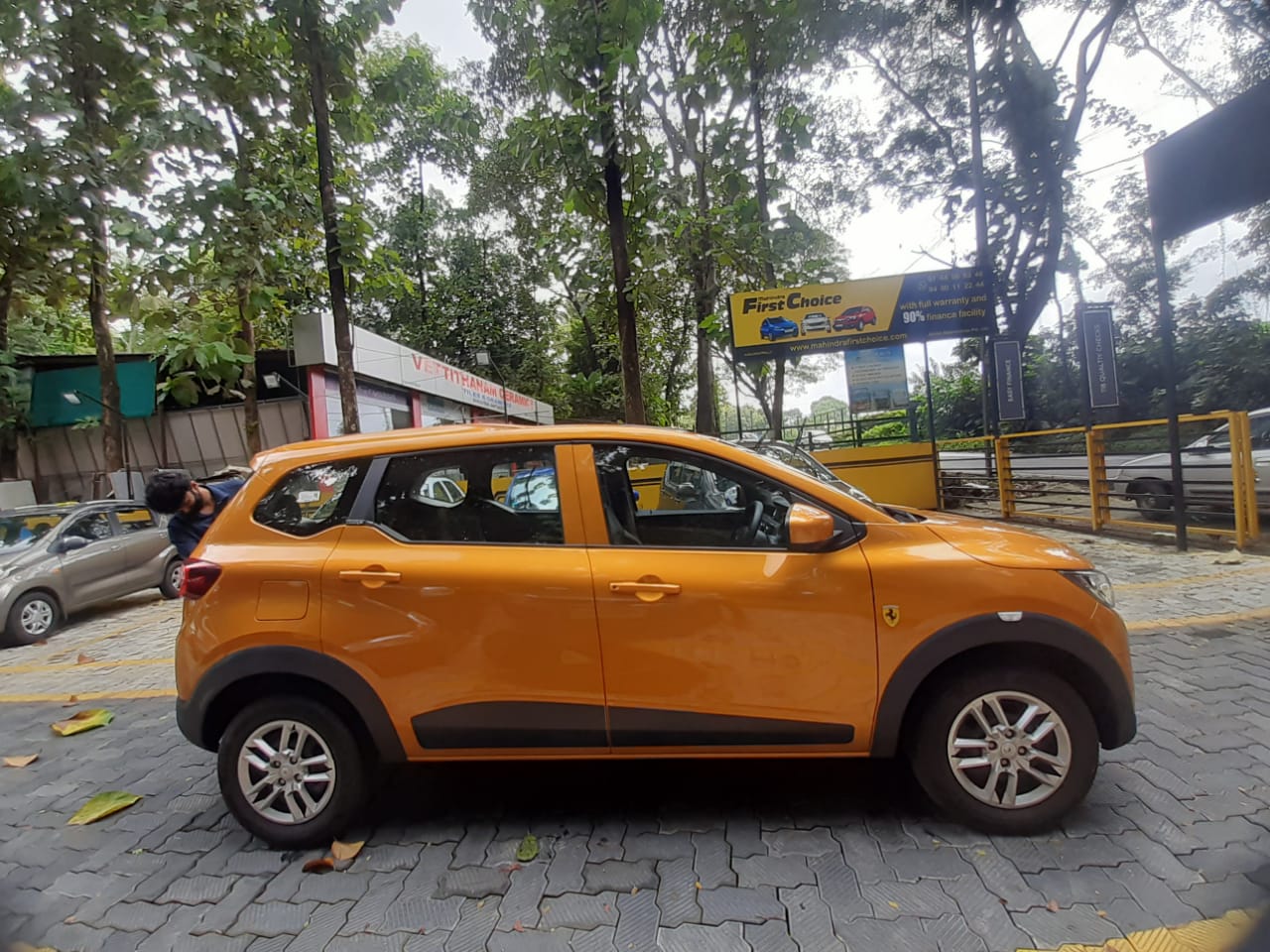 Used Renault Triber RXL in Kottayam 2019 model, India at Best Price.