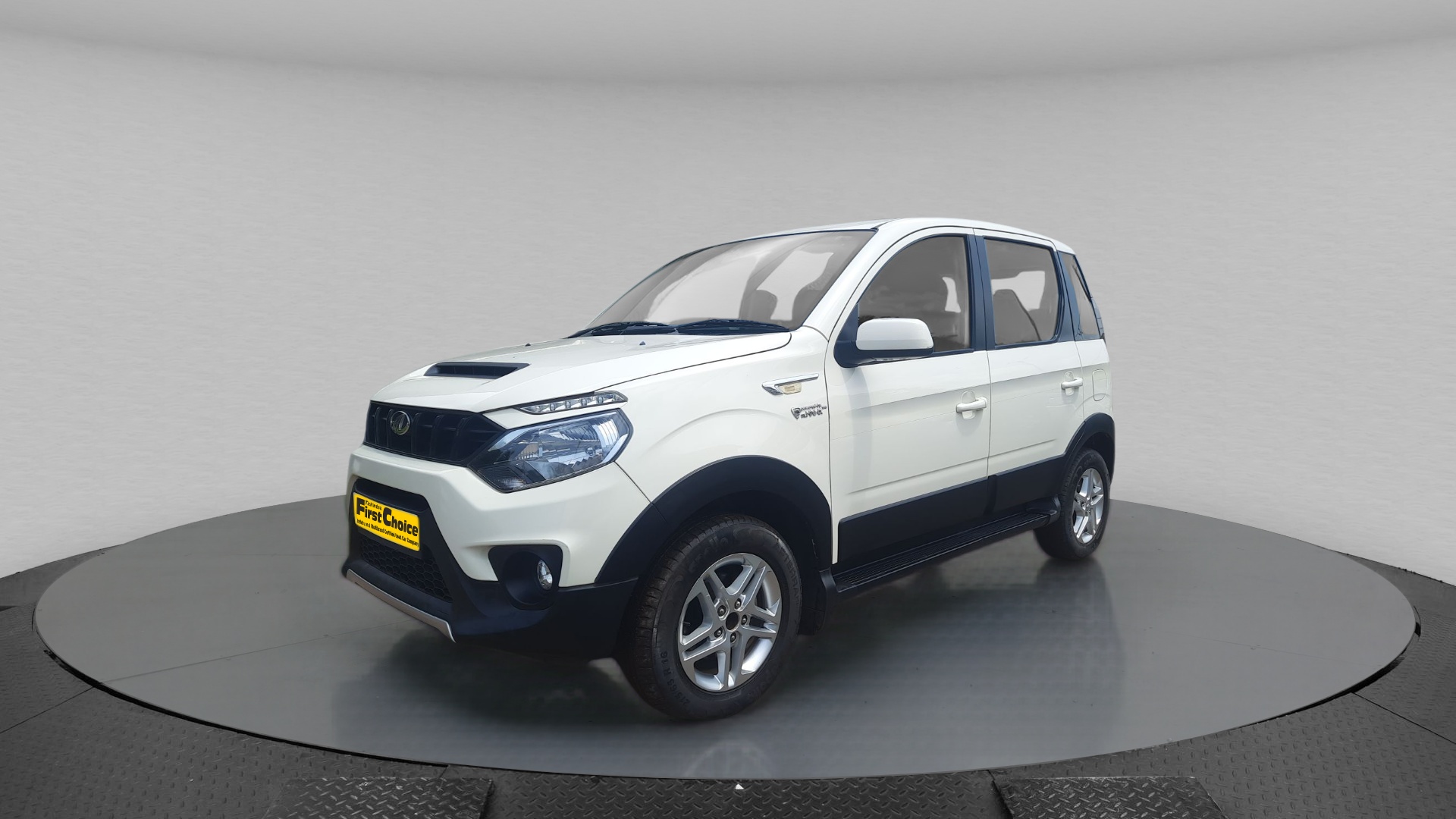 Used Mahindra NuvoSport N8 in South Goa 2016 model, India at Best Price.