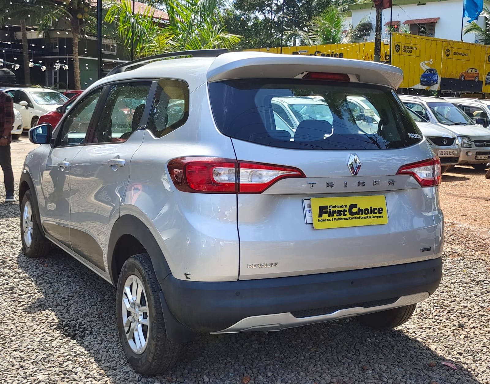 Used Renault Triber RXT in Kannur 2019 model, India at Best Price.