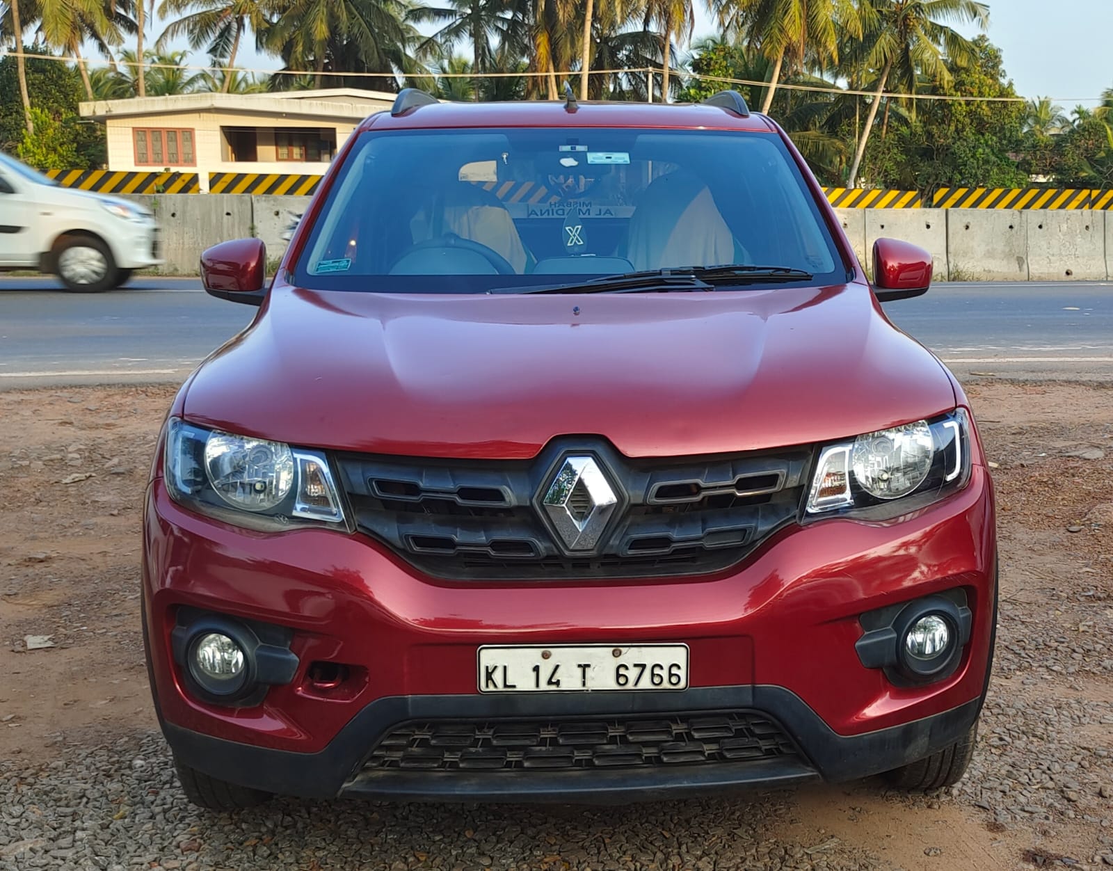 Used Renault Kwid RXT 1.0 AMT Driver Airbag Option in Kannur 2016 model ...