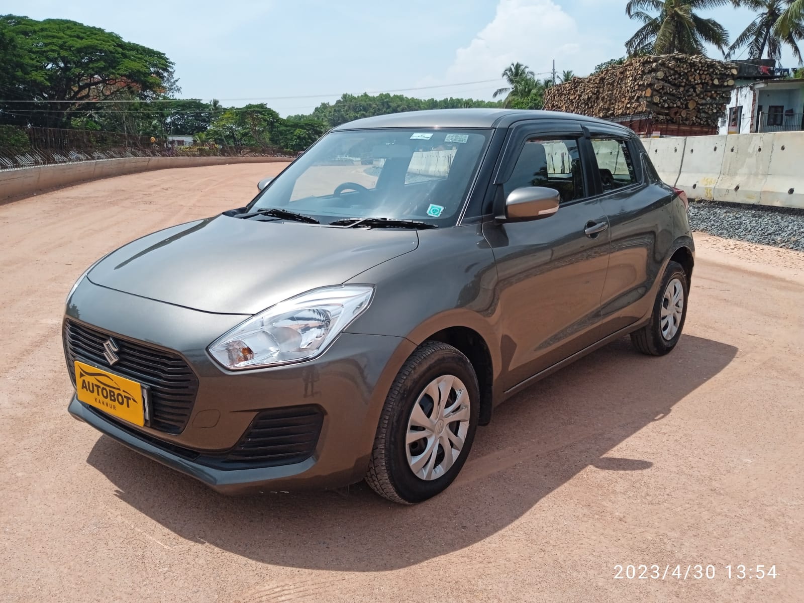 Used Maruti Suzuki Swift VXI BS IV in Kannur 2019 model, India at Best ...
