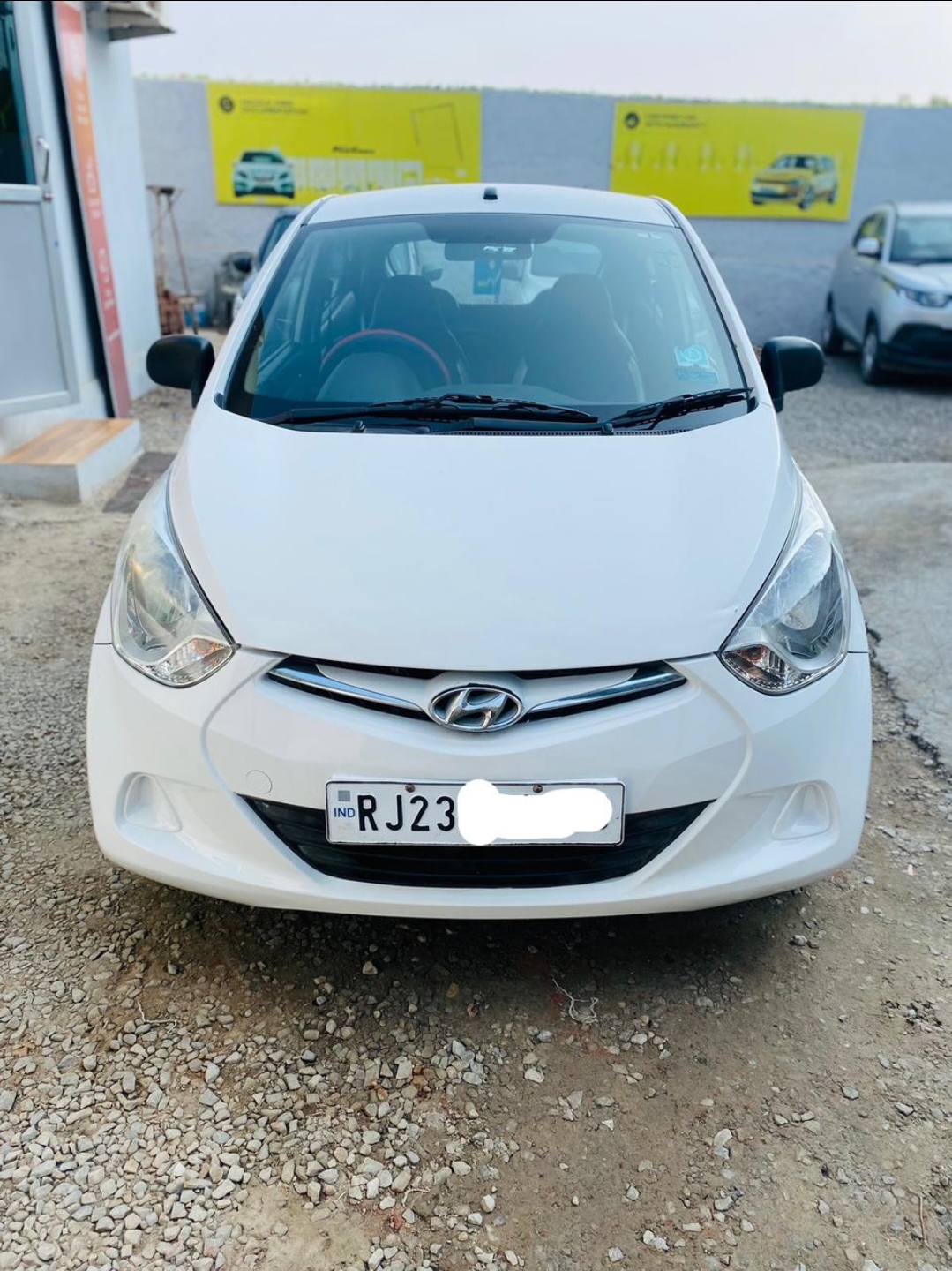 Used Hyundai EON Era Plus in Ajmer 2017 model, India at Best Price.