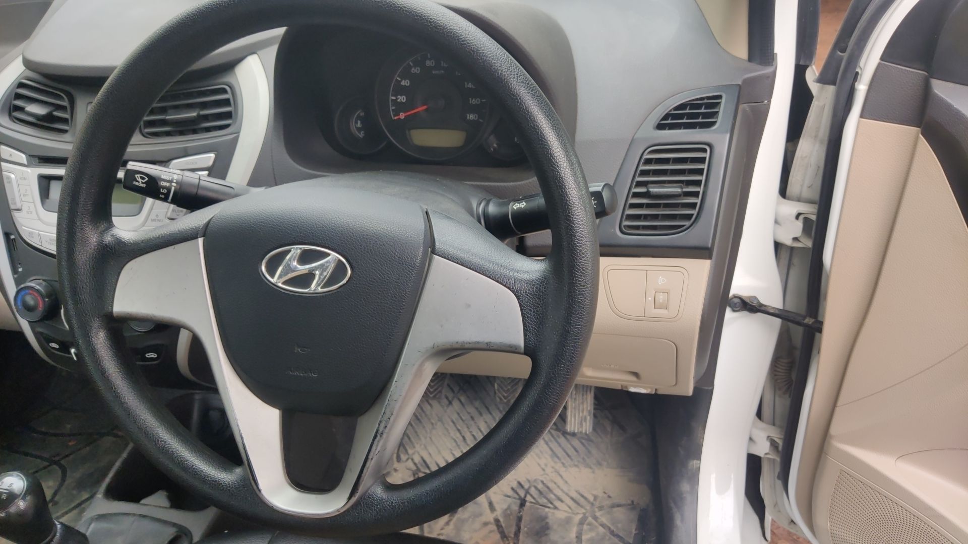 Used Hyundai EON Era in Haldwani 2018 model, India at Best Price.