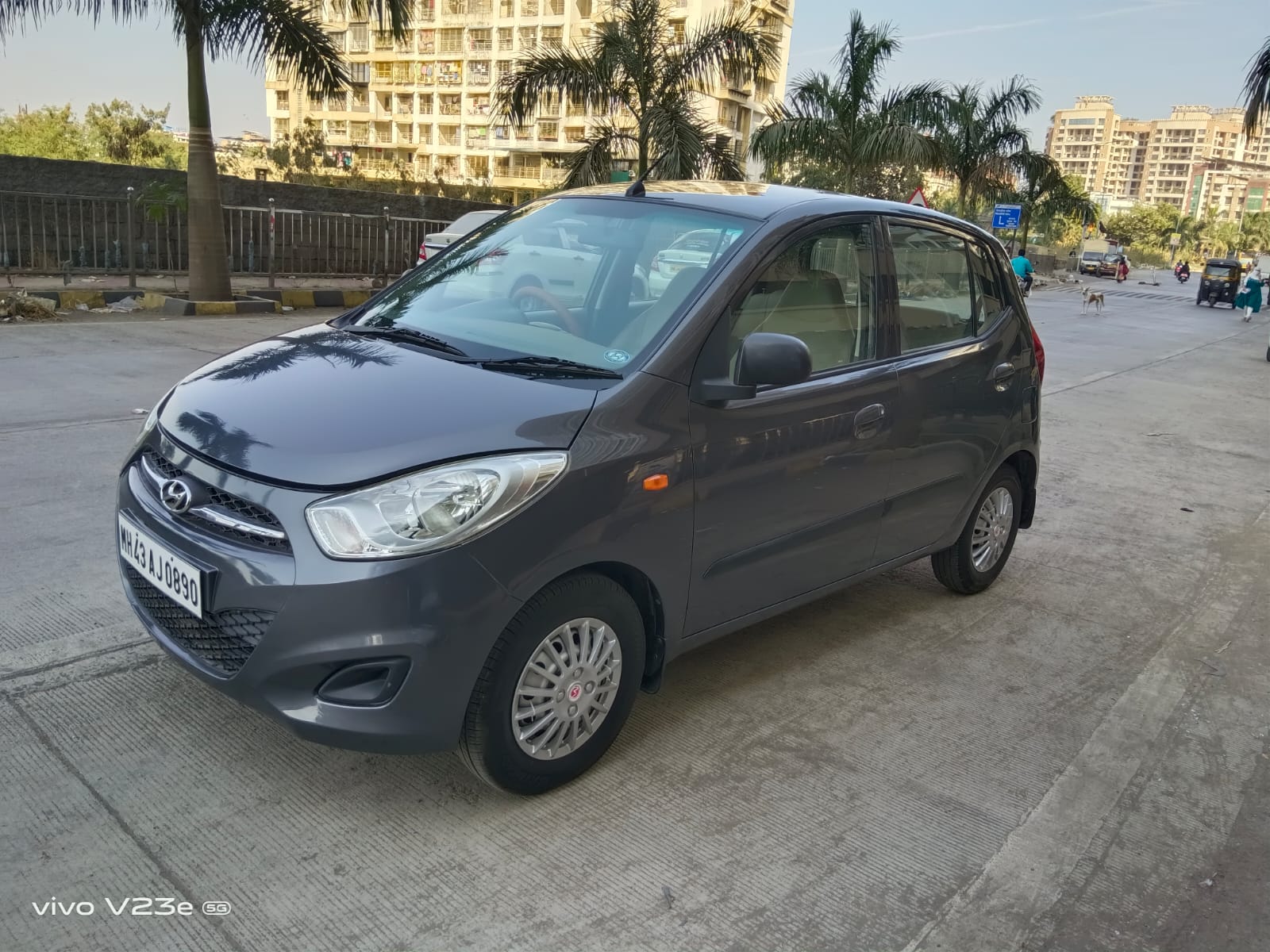 Used Hyundai i10 Era 1.1 iRDE2 in Thane 2011 model, India at Best Price.