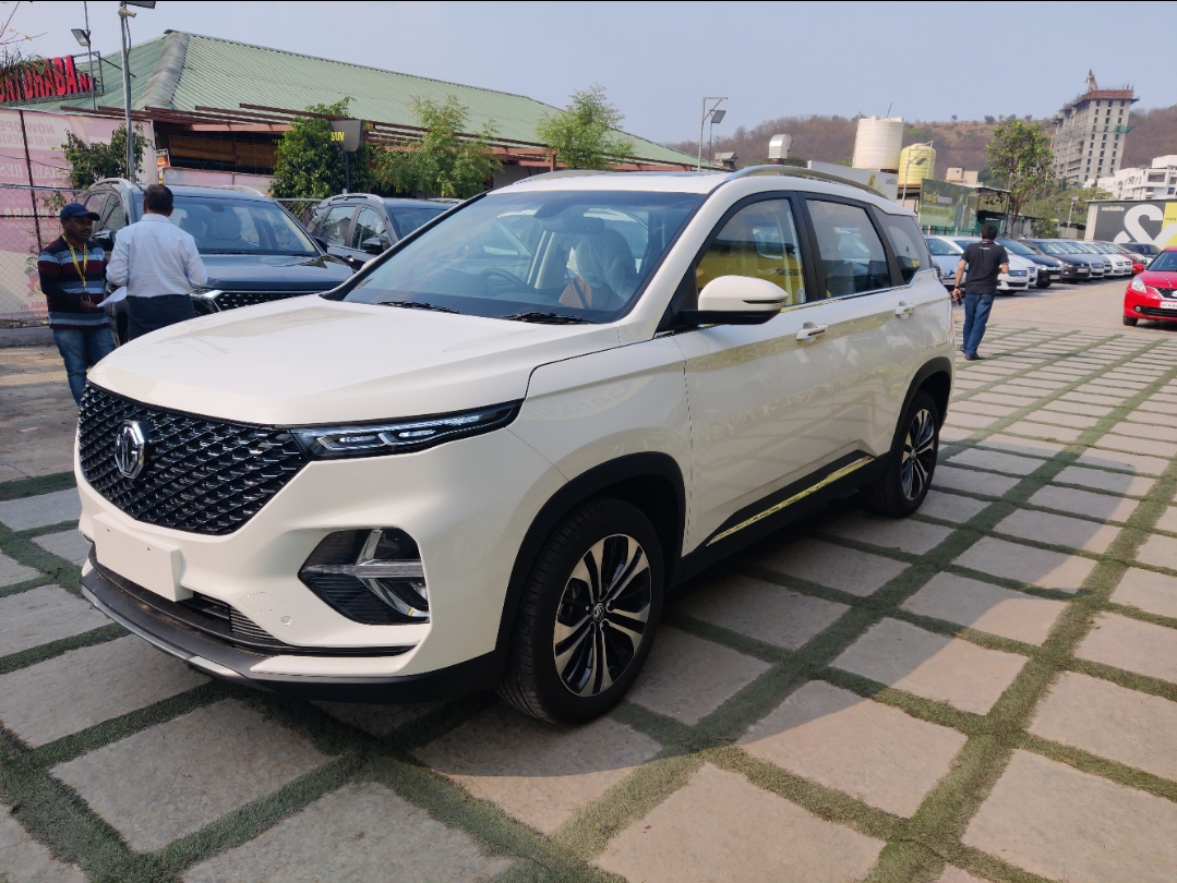 Used MG Hector Plus Sharp Pro 6 Seater Diesel in Pune 2023 model, India ...