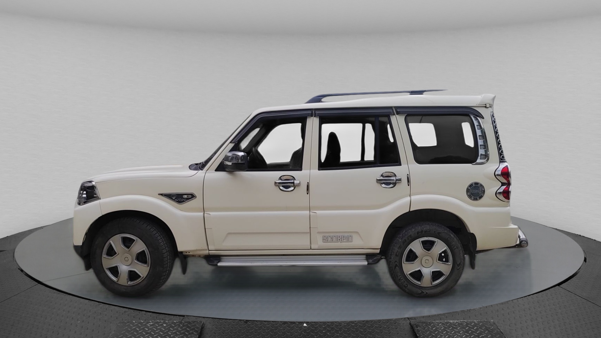 Used Mahindra Scorpio Turbo in Siwan 2018 model, India at Best Price.