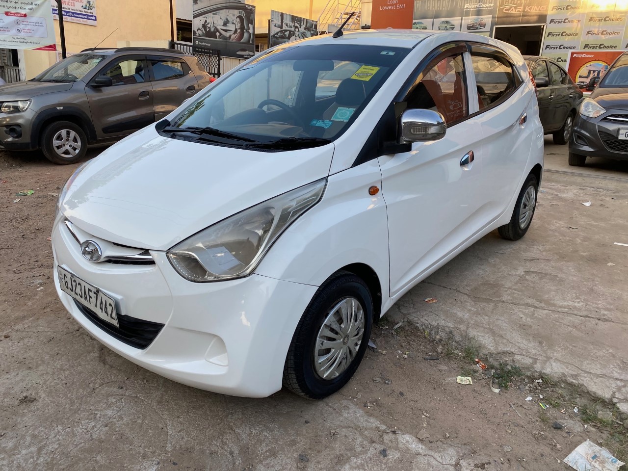 Used Hyundai EON Era in Vadodara 2014 model, India at Best Price.