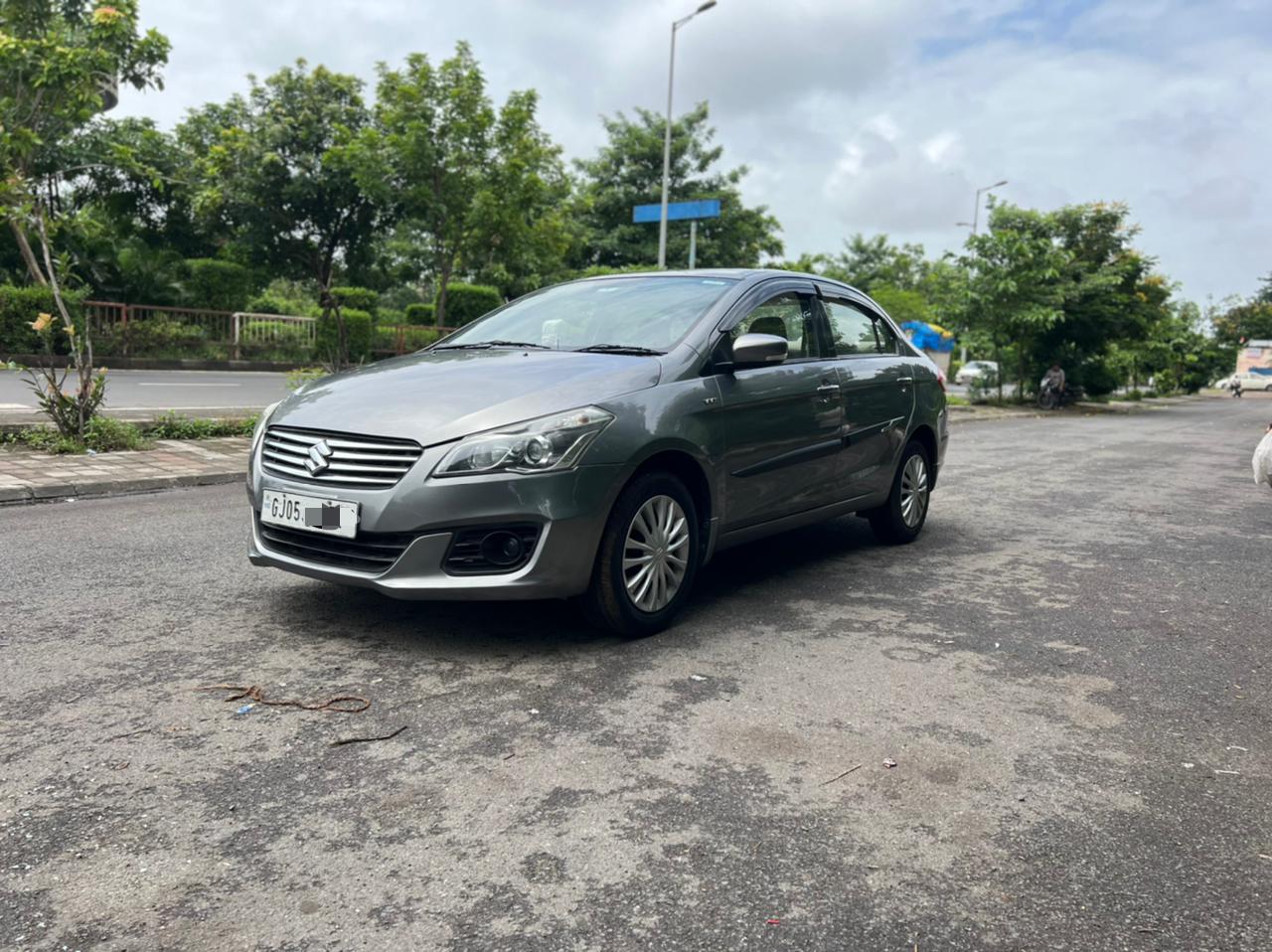 Used Maruti Suzuki Ciaz VXI in Surat 2016 model, India at Best Price.