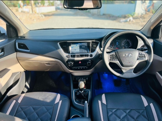 Used Hyundai Verna 1.6 VTVT SX in Surat 2019 model, India at Best Price.