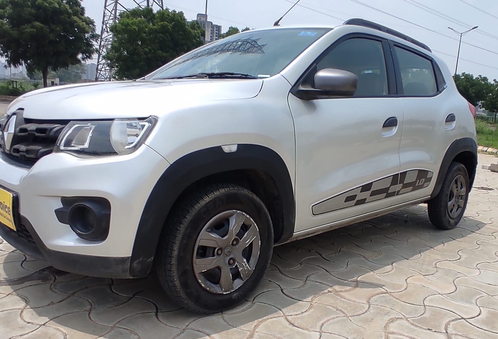 Used Renault Kwid RXL 1.0 AMT BS IV in Gurgaon 2017 model, India at ...