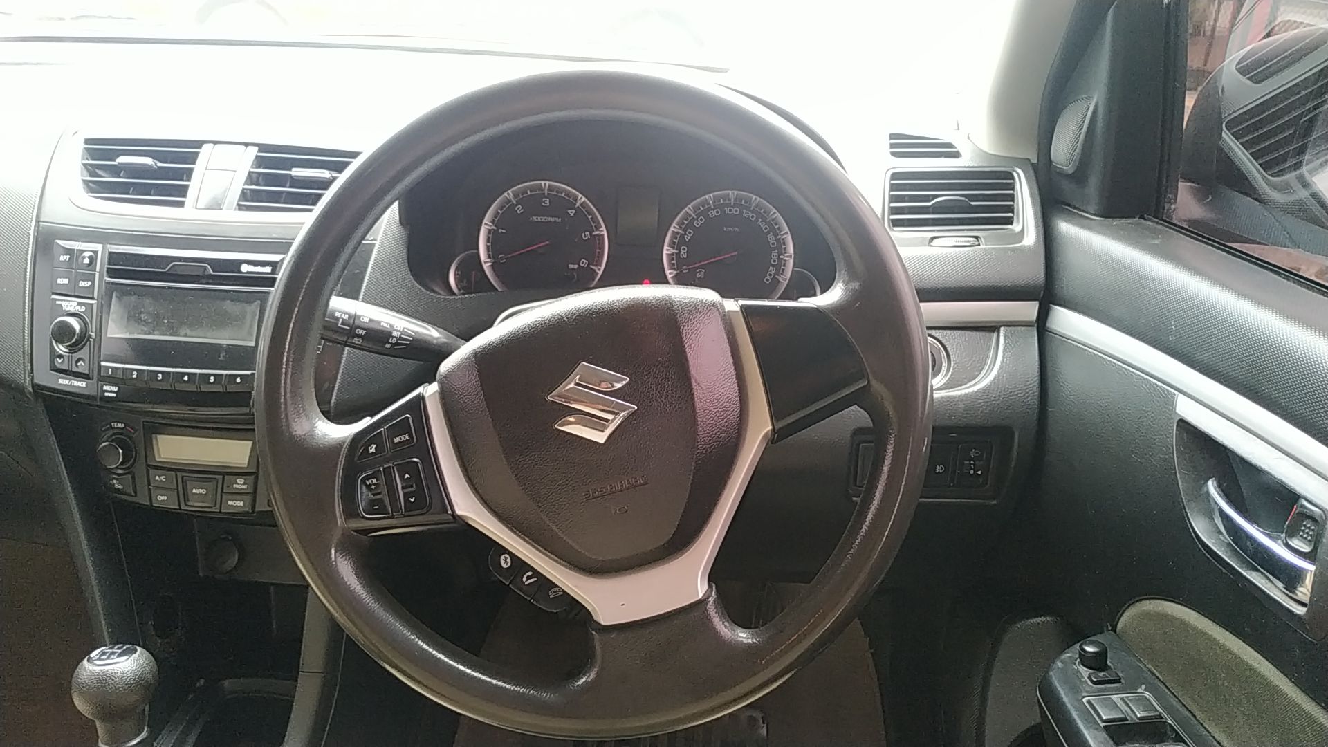 Used Maruti Suzuki Swift ZDI in Ahmed Nagar 2015 model, India at Best ...