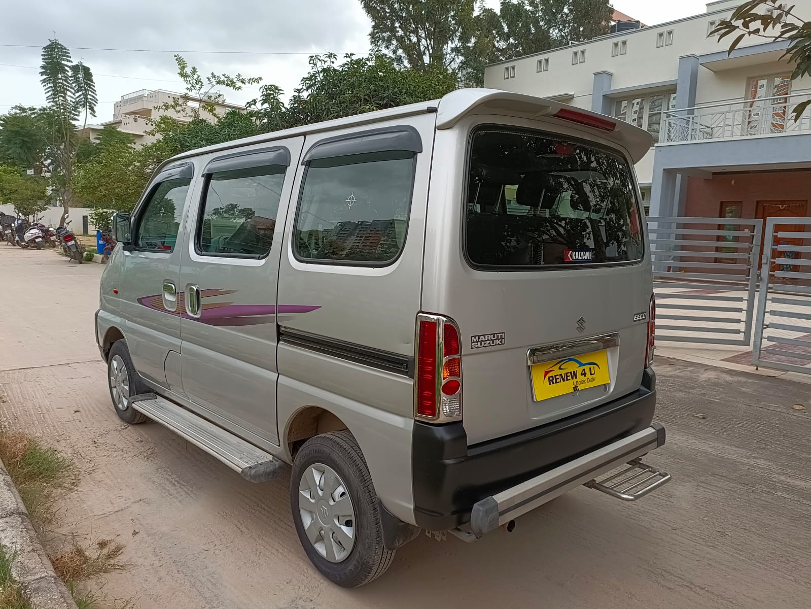 Used Maruti Suzuki Eeco 5-Seater AC BS IV in Bangalore 2016 model ...
