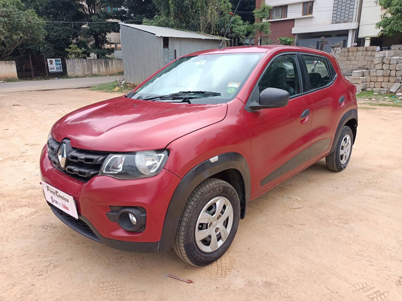 Used Renault Kwid STD BS IV in Bangalore 2016 model, India at Best Price.