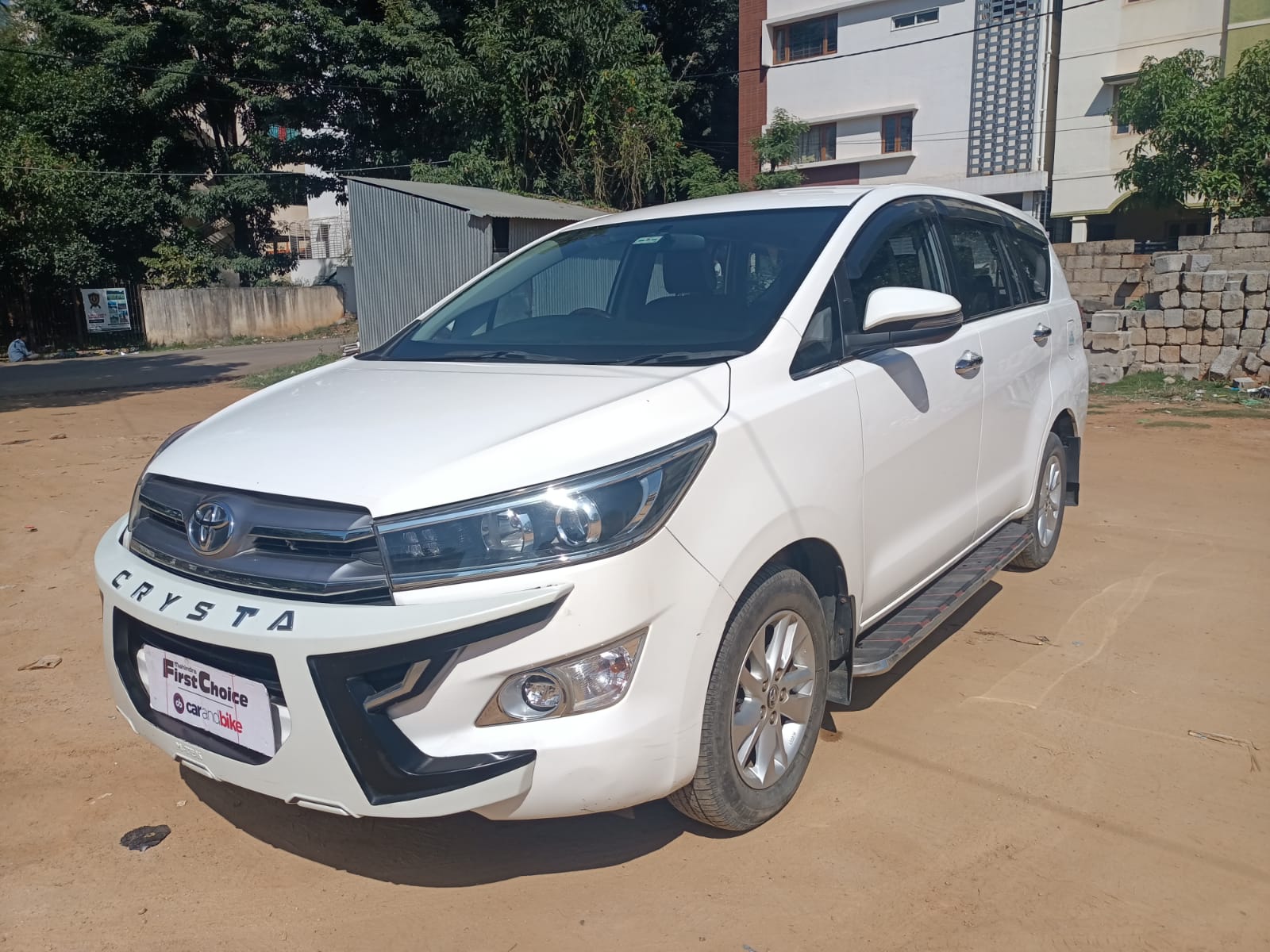 Used Toyota Innova Crysta 2.4 VX MT 8-Seater BS IV in Bangalore 2018 ...