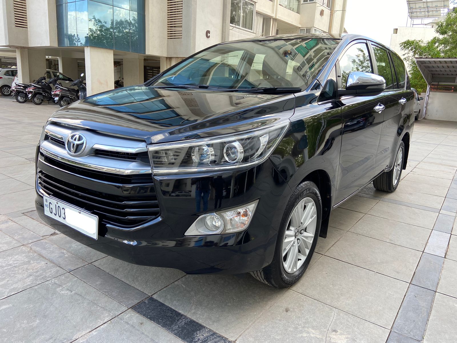 Used Toyota Innova Crysta 2.8 Z 7 STR in Rajkot 2018 model, India at ...
