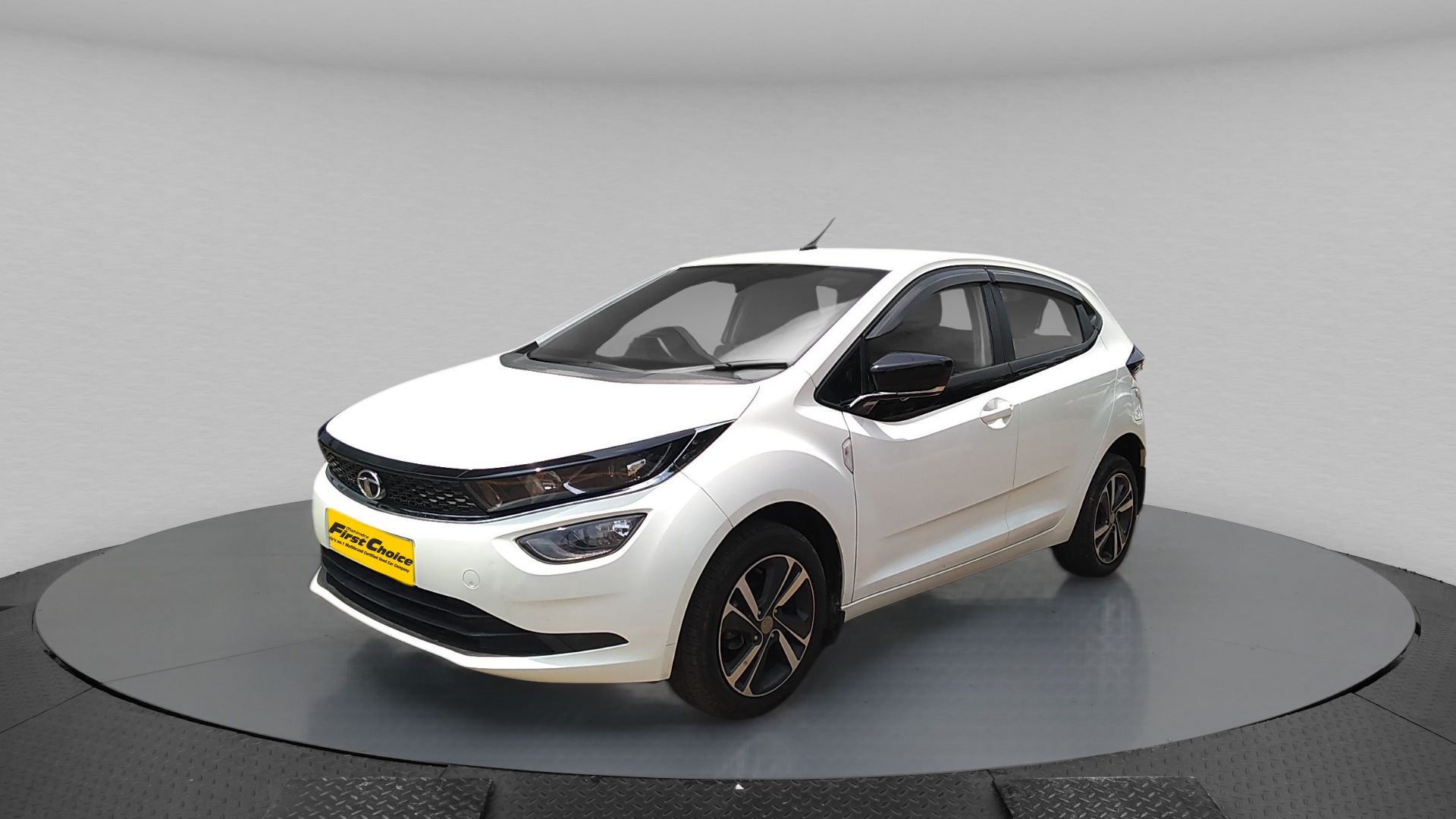 Used Tata Altroz XZ Petrol in Ernakulam 2020 model, India at Best Price.