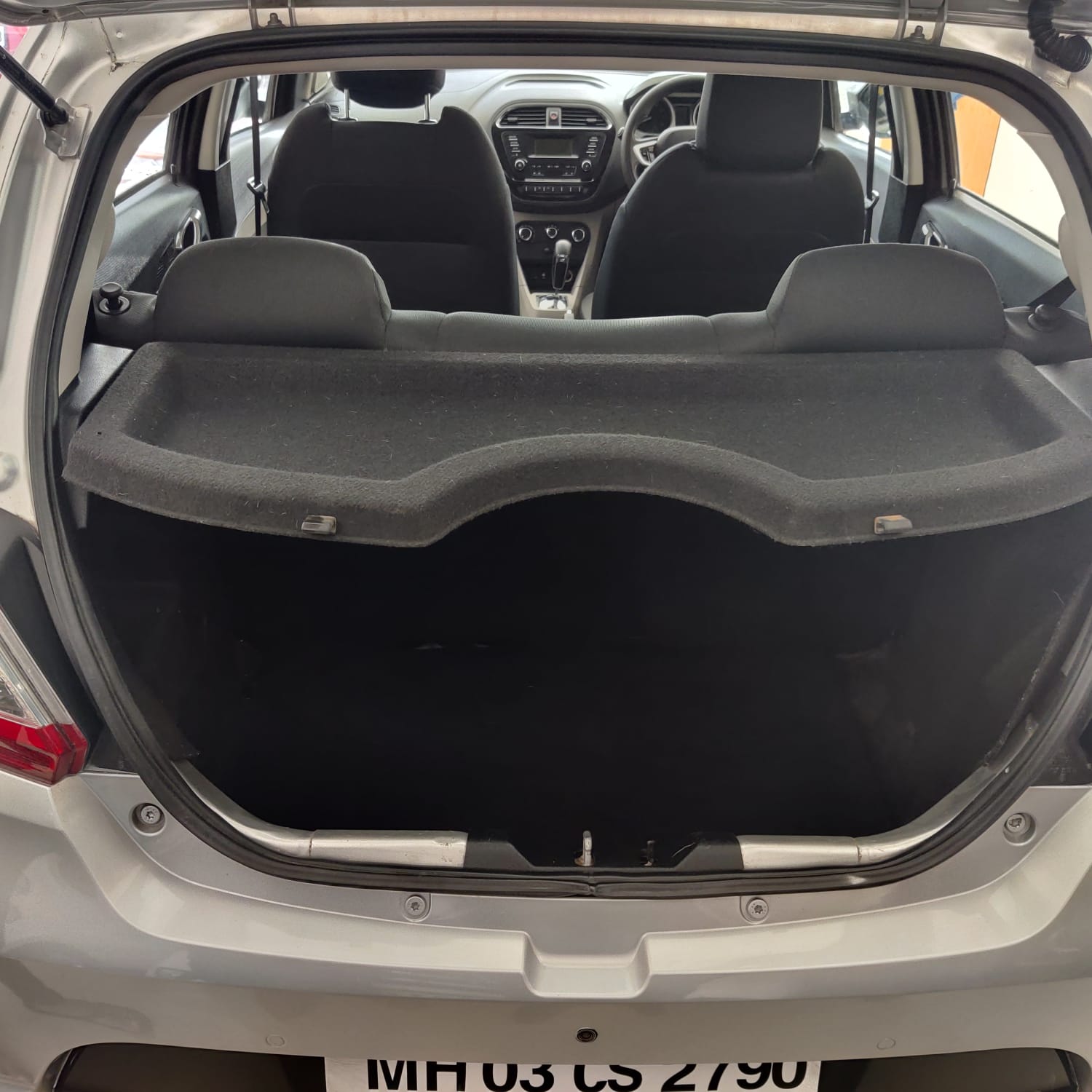 Used Tata Tiago Revotron XZA AMT in Thane 2017 model, India at Best Price.