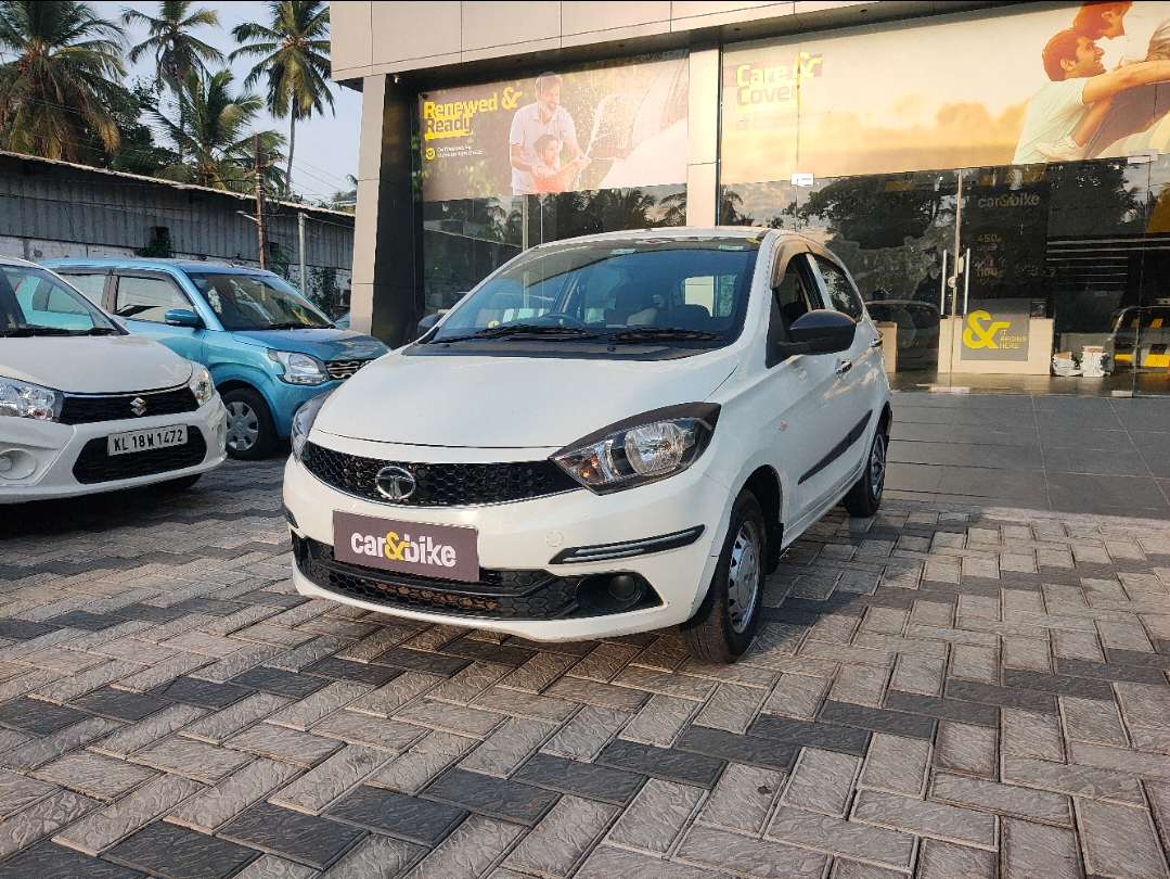 Used Tata Tiago Revotron XM in Kozhikode 2017 model, India at Best Price.