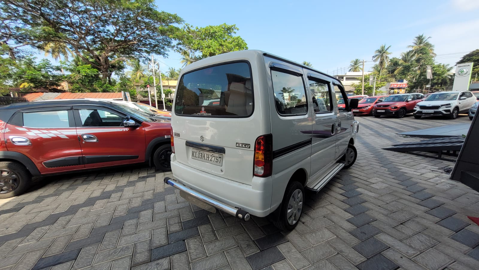 Used Maruti Suzuki Eeco 7-Seater BS IV in Kozhikode 2016 model, India ...