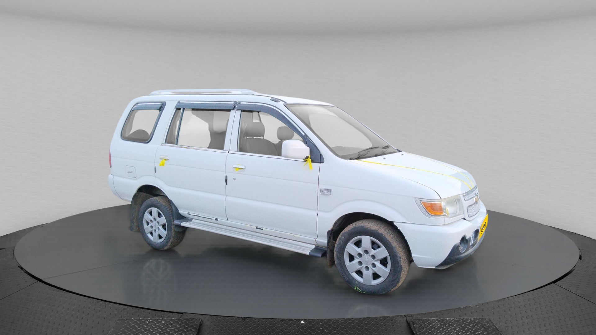 Used Chevrolet Tavera NEO 3 LS 10 STR BS IV in Dhar 2017 model, India ...