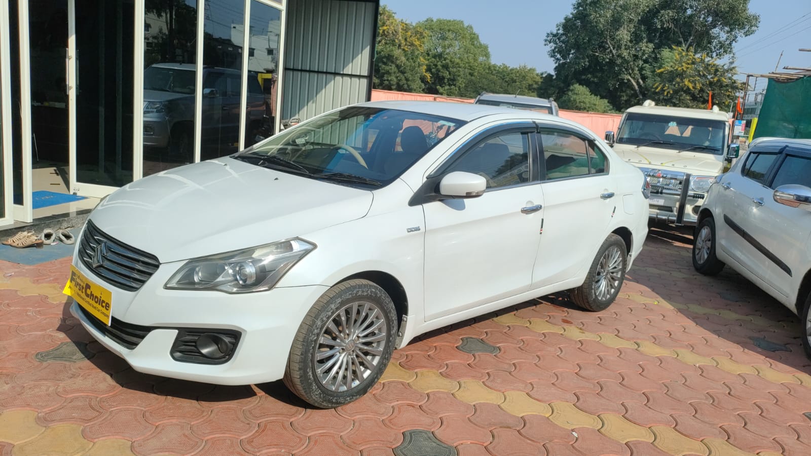 Used Maruti Suzuki Ciaz SHVS ZDI in Khargone 2015 model, India at Best ...