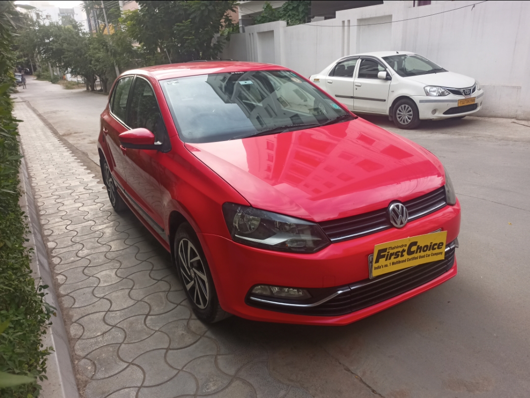 Volkswagen Polo Comfortline Red India