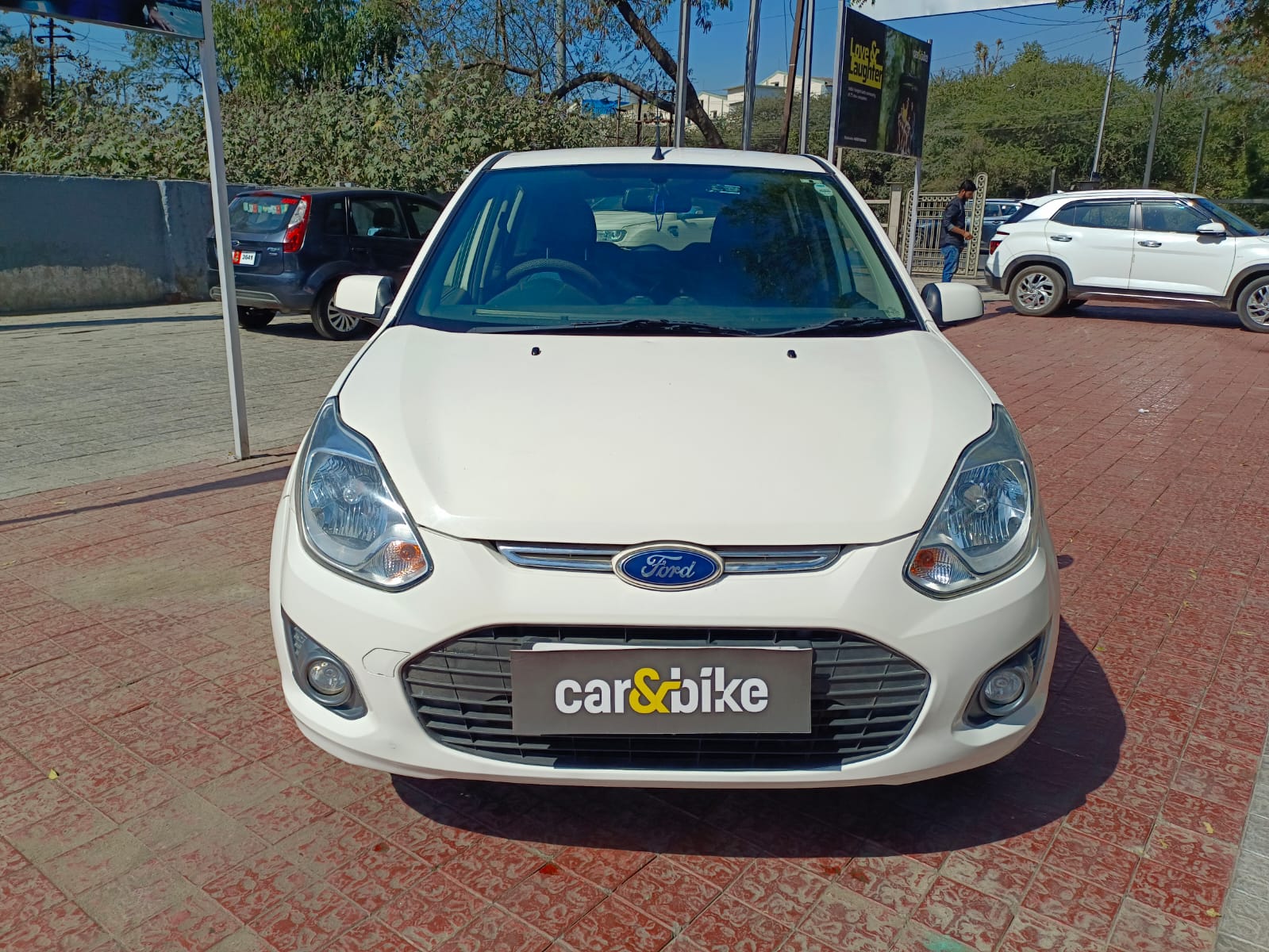 Used Ford Figo 1.2 Duratec Titanium in Indore 2015 model, India at Best ...