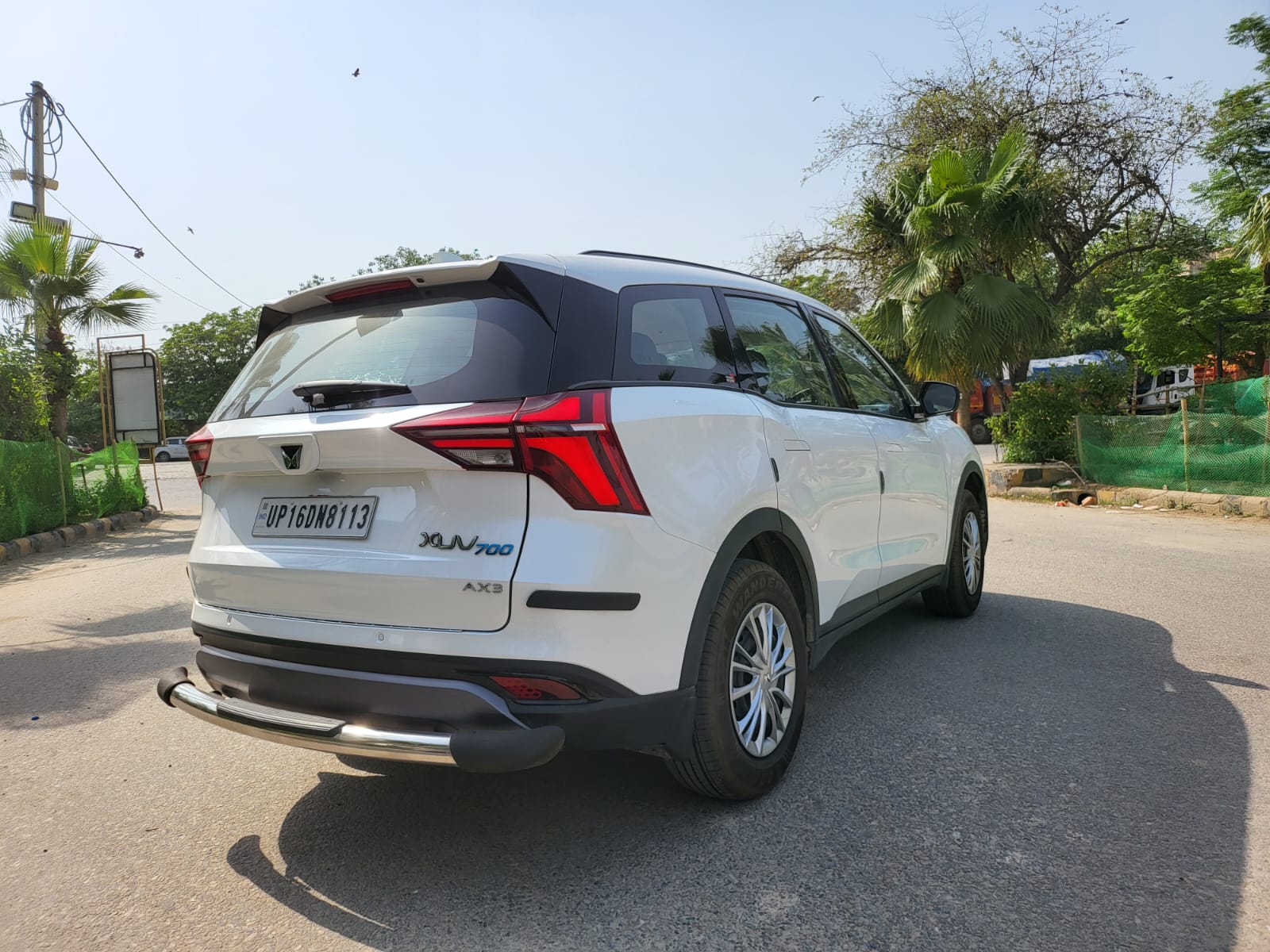 Used Mahindra XUV700 AX3 AT Petrol 5 STR in New Delhi 2022 model, India ...