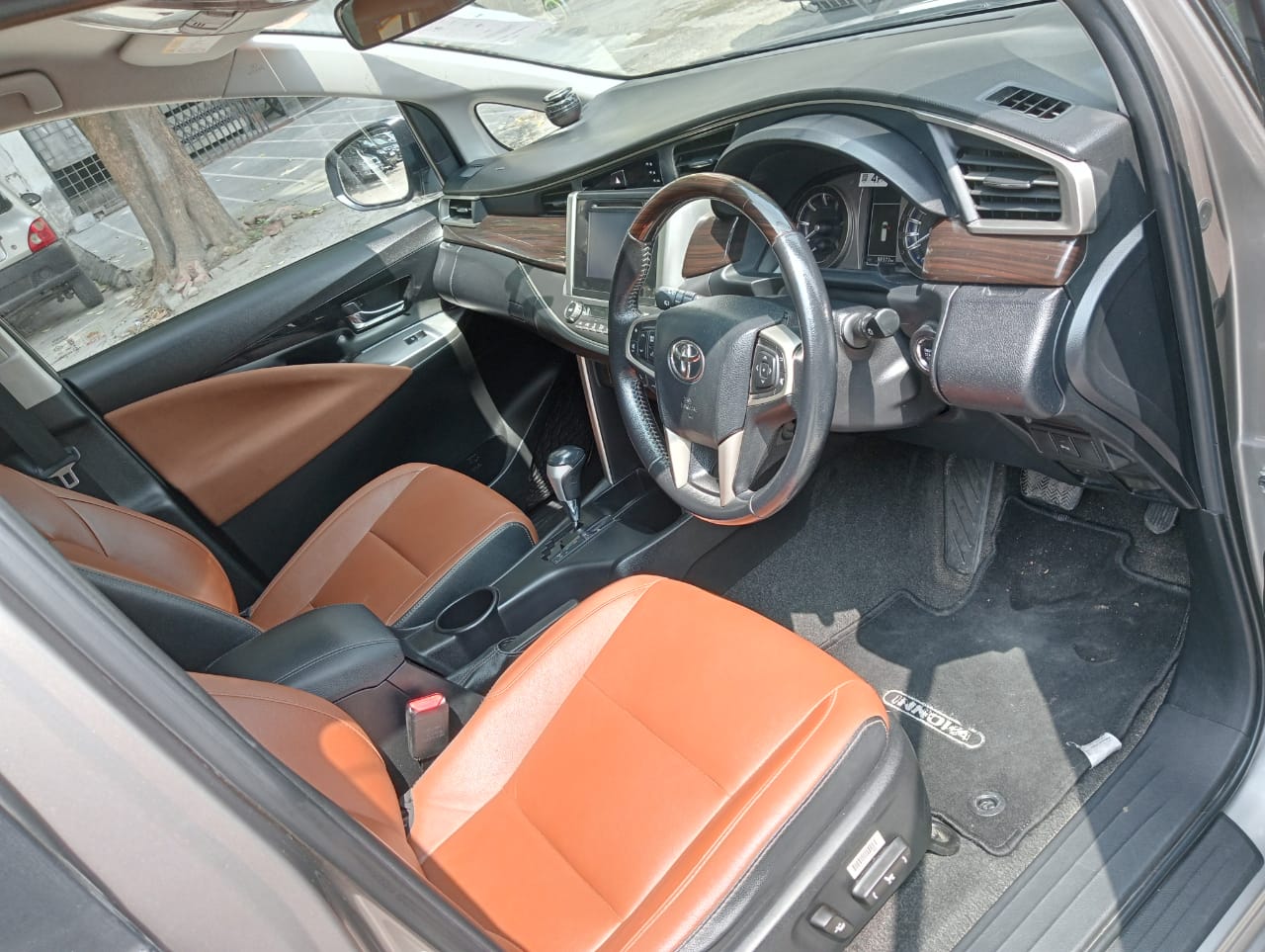 Used Toyota Innova Crysta 2.8 Z 7 STR in Jalandhar 2019 model, India at ...