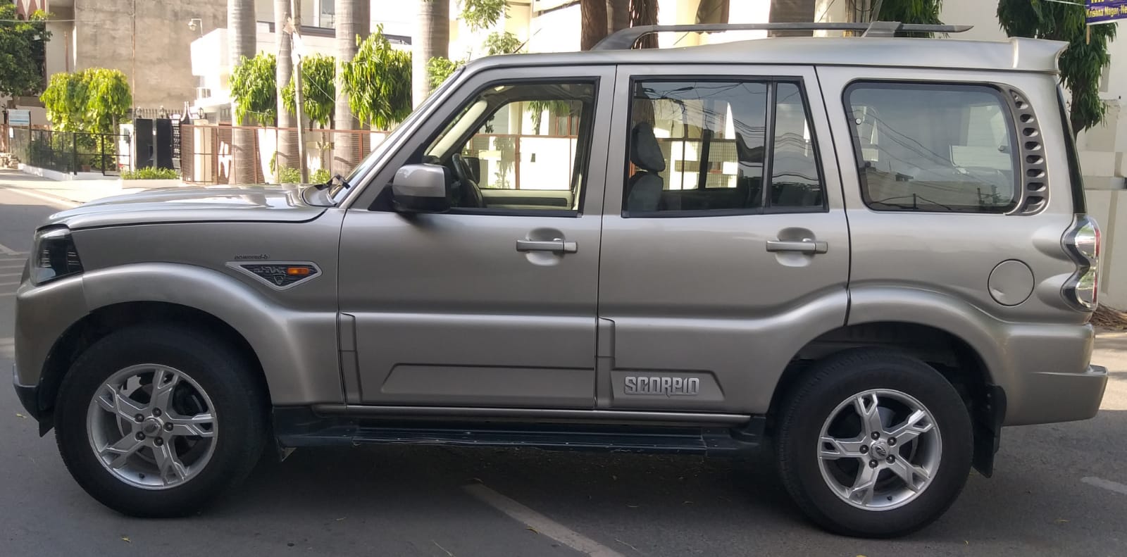 Used Mahindra Scorpio S6 in Jalandhar 2014 model, India at Best Price.