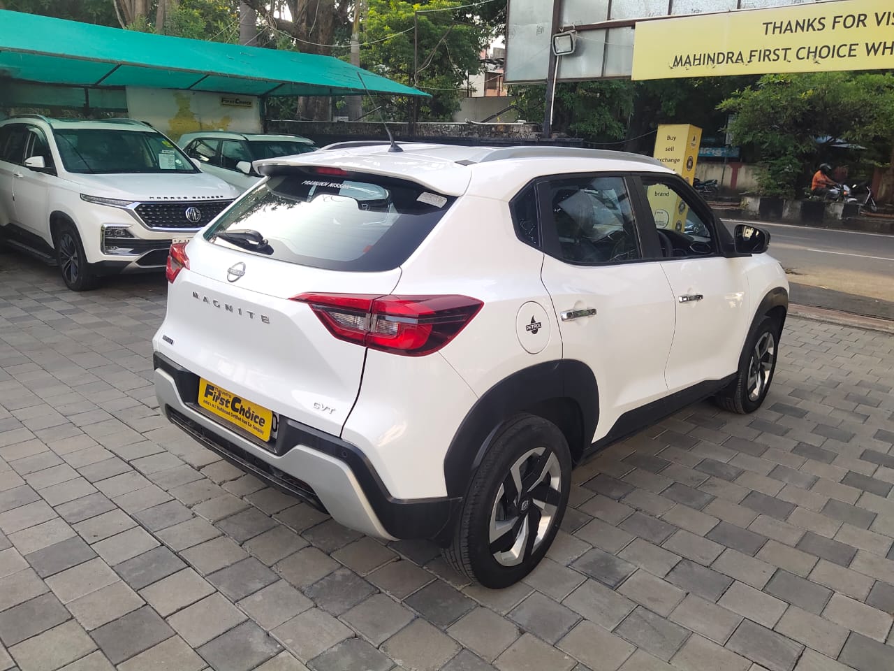 Nissan Magnite Xl Turbo 1.0 Cvt - Mahindra First Choice