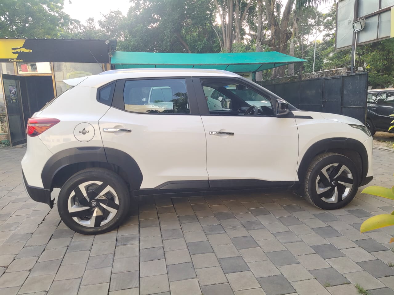 Nissan Magnite Xl Turbo 1.0 Cvt - Mahindra First Choice