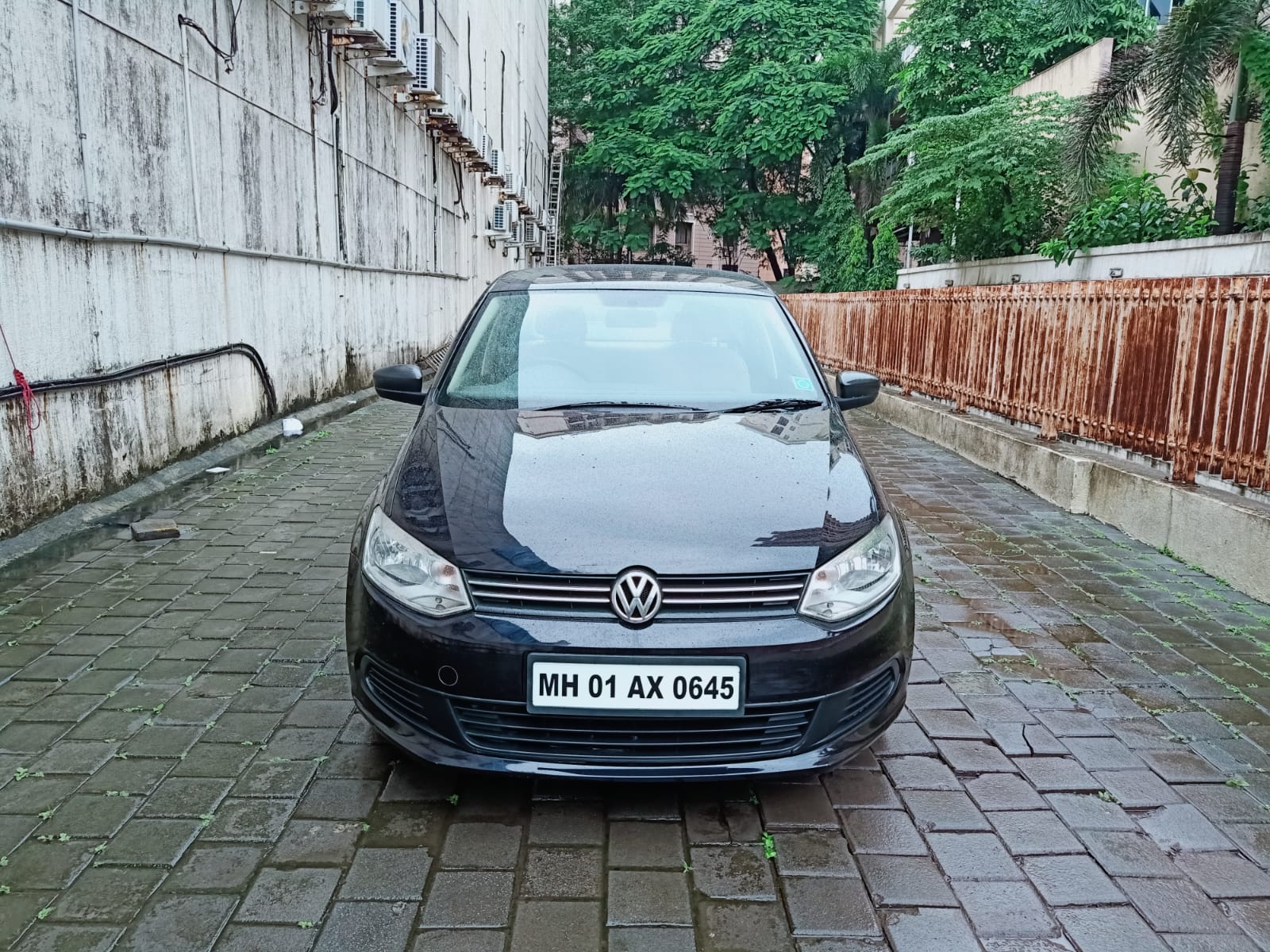 Used Volkswagen Vento 1.6 L MPI Trendline Petrol BS IV in Thane 2011 ...