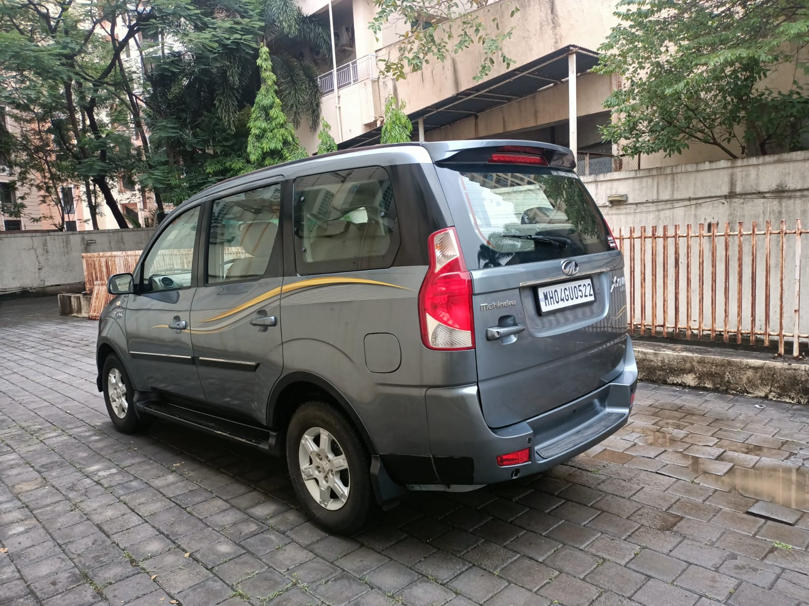 Used Mahindra Xylo H8 ABS BS 4 in Thane 2014 model, India at Best Price.