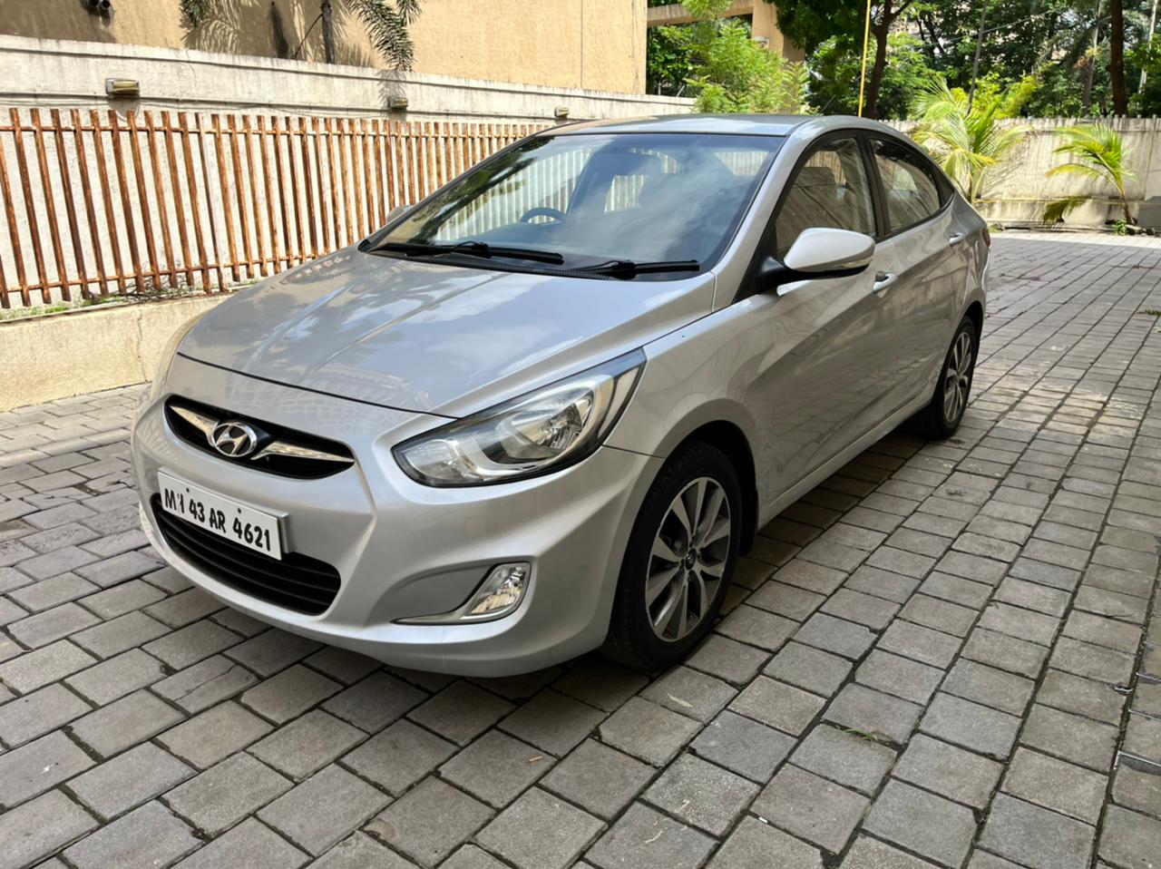 Used Hyundai Verna 1.6 VTVT SX in Thane 2014 model, India at Best Price.