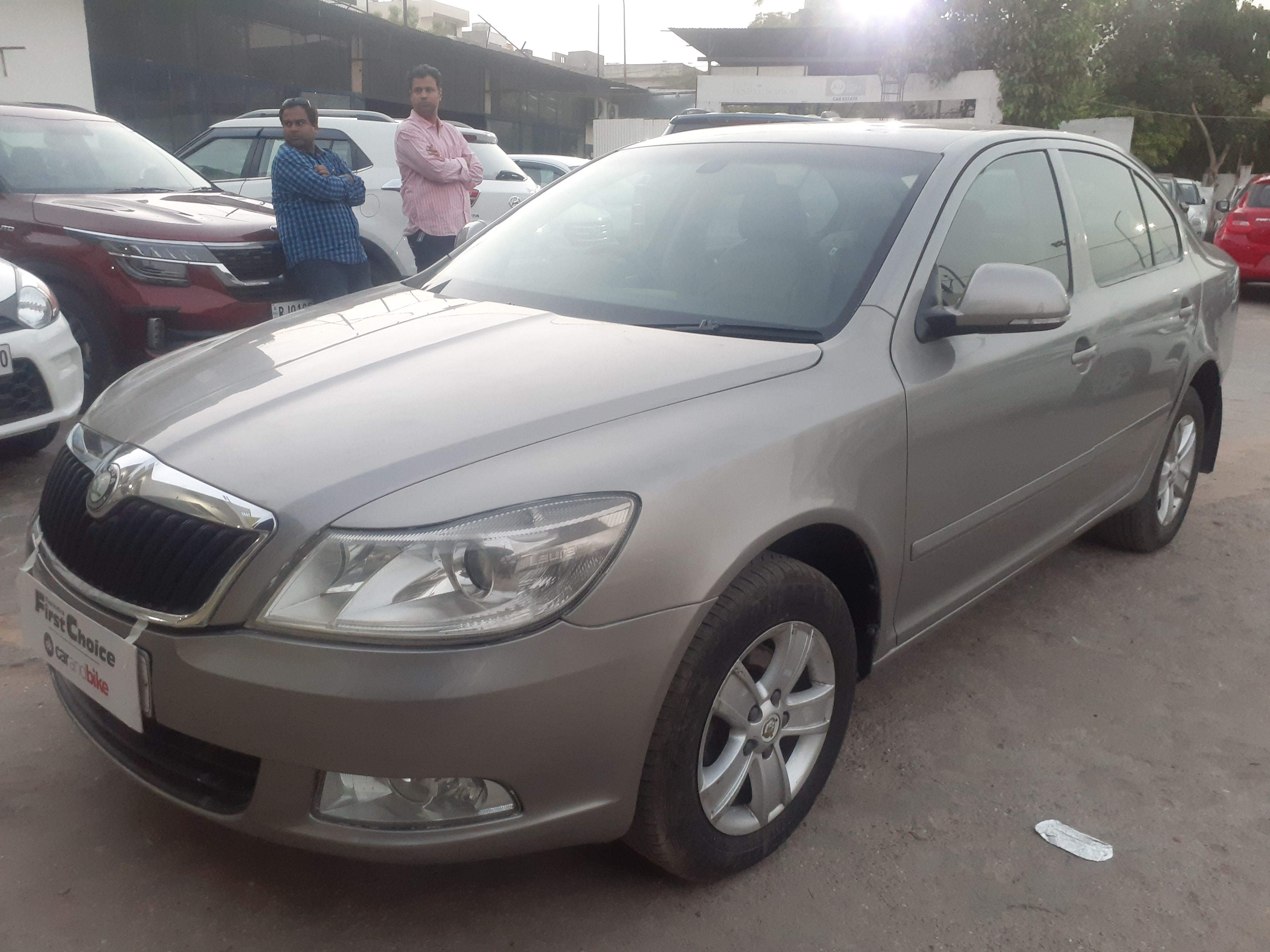 Used Skoda Laura 2.0 Ambition Diesel MT in Jaipur 2010 model, India at ...