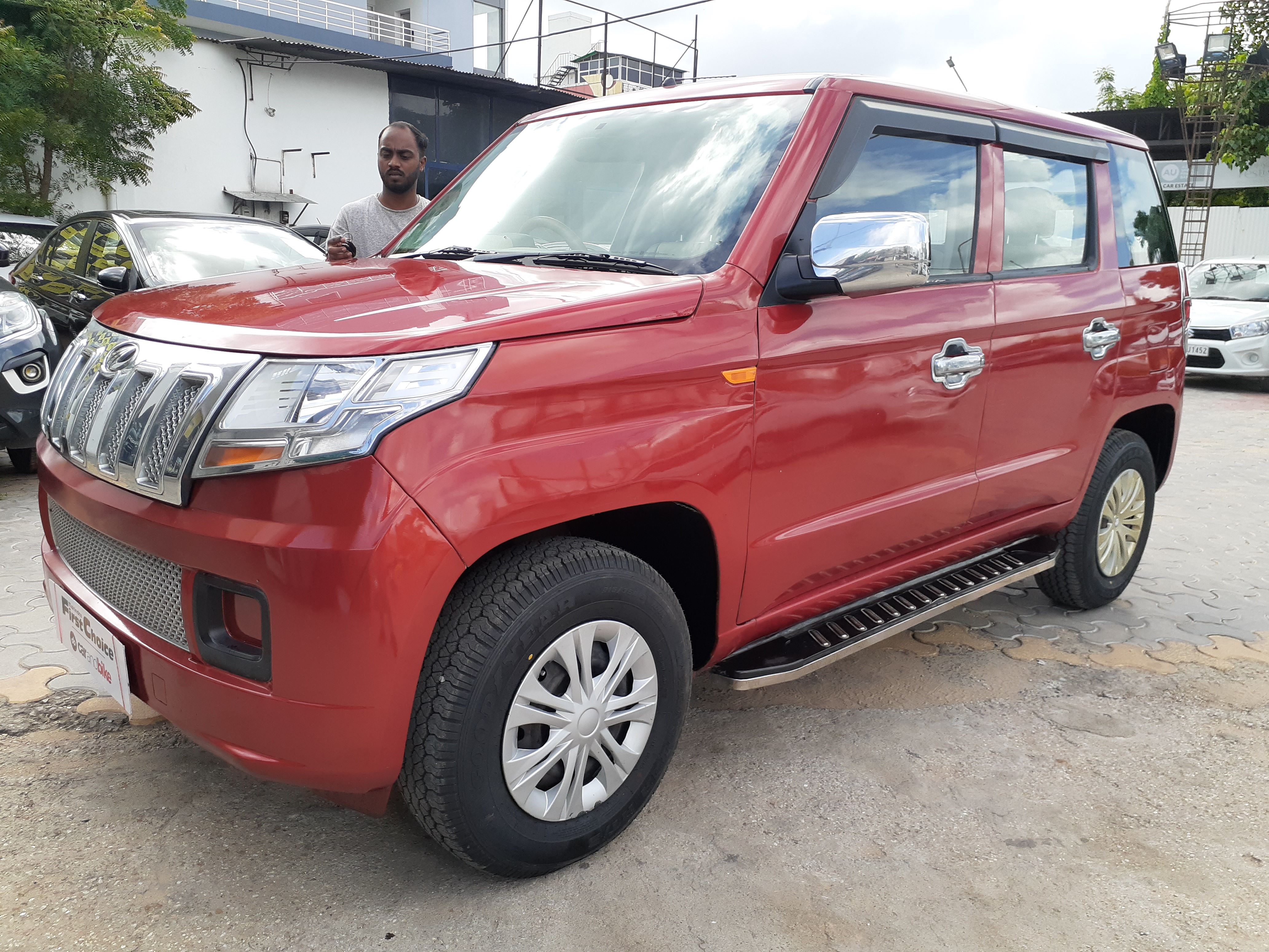 Used Mahindra TUV300 T4 Plus in Jaipur 2016 model, India at Best Price.