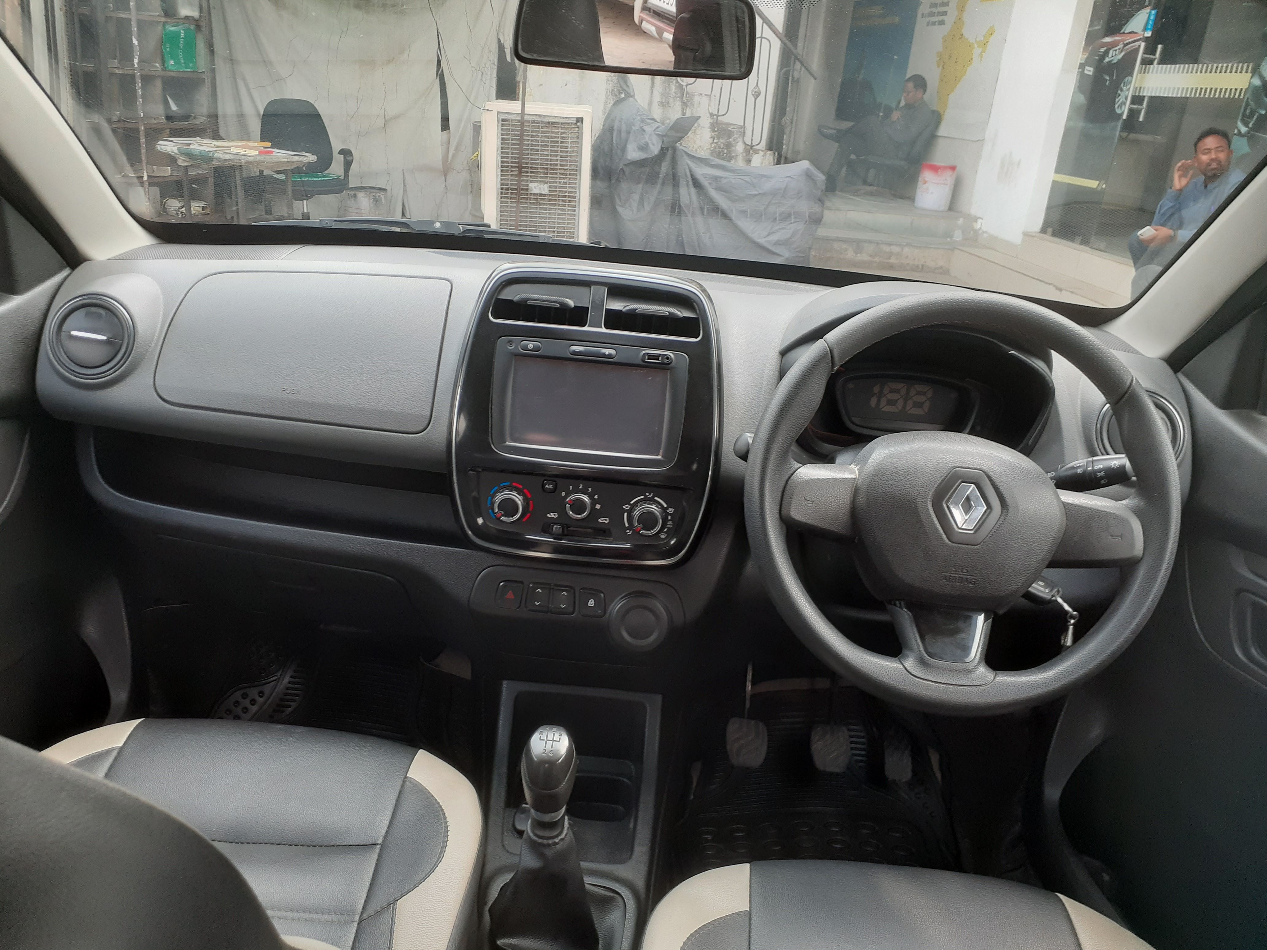Used Renault Kwid RXT 1.0 (O) BS IV in Jaipur 2018 model, India at Best ...