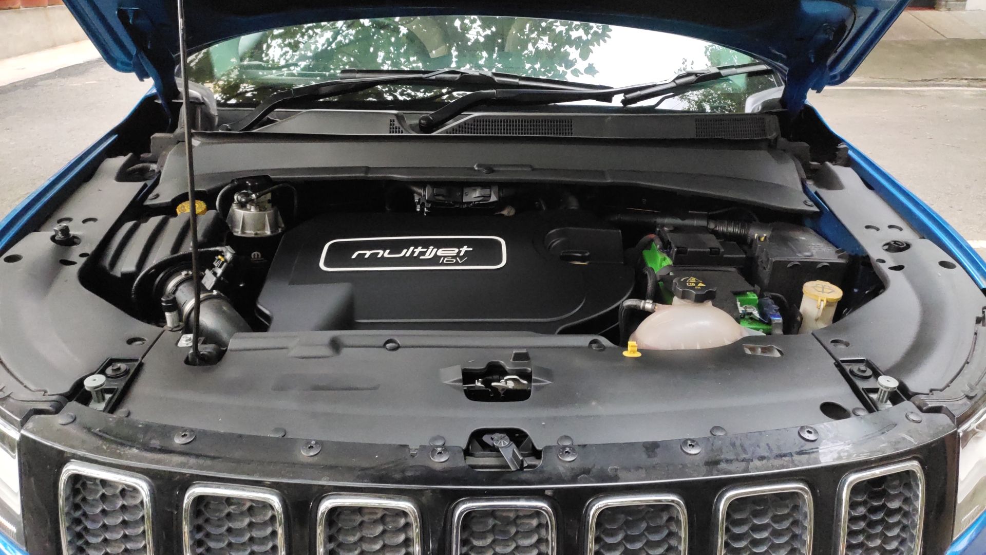 Jeep Compass Longitude 2.0 Diesel - Mahindra First Choice